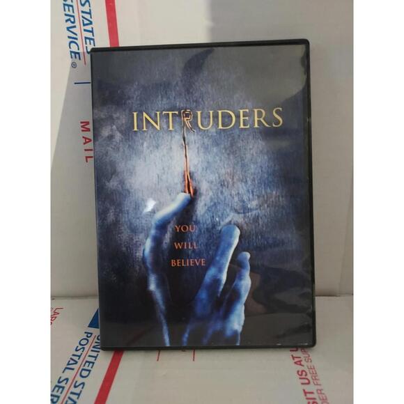 Media | Intruders Dvd Mare Winningham Richard Crenna Susan Blakely ...